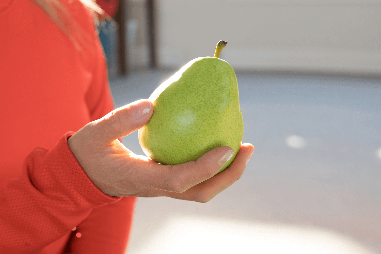 10 Heart-Healthy Reasons to Eat Apples & Pears Daily